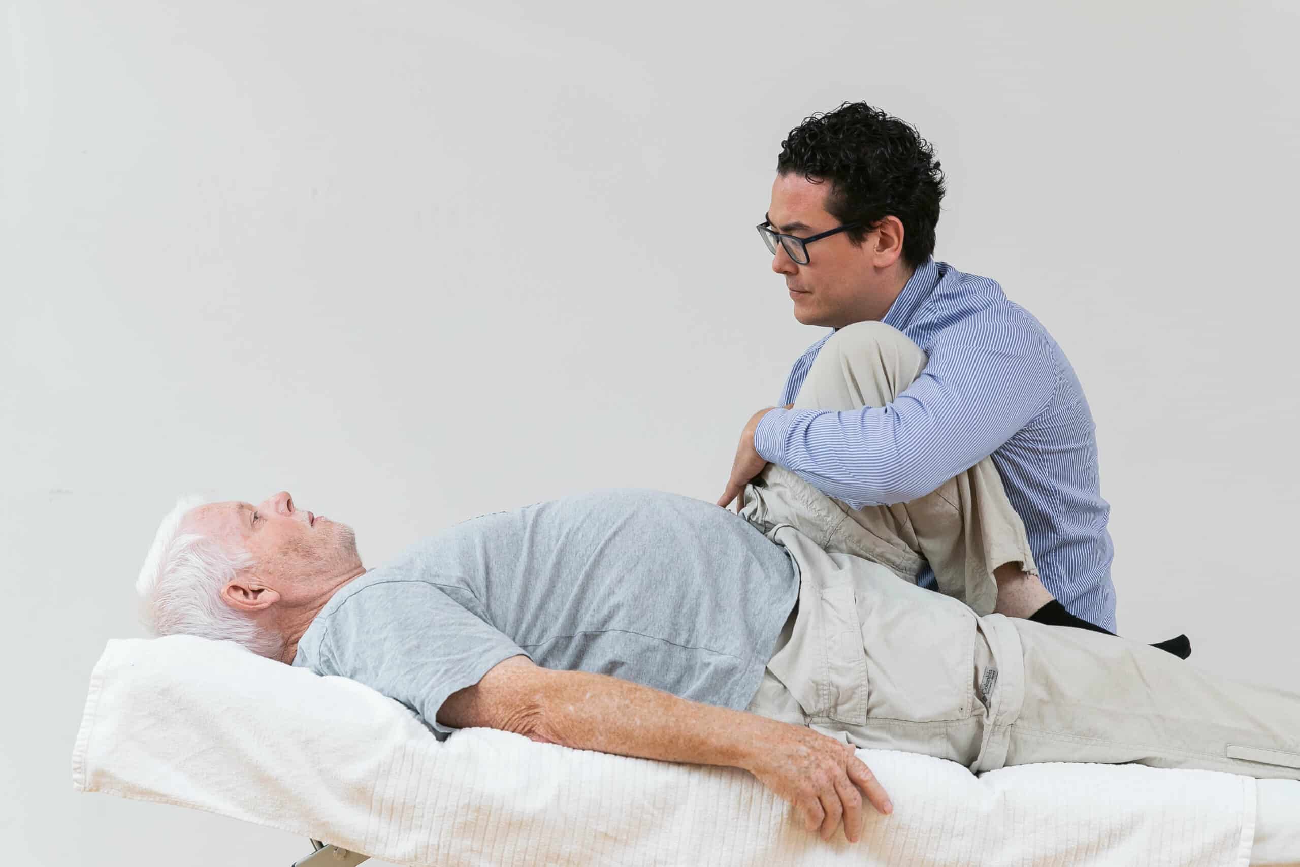 Spondylolistese » Årsager og behandling. Book tid.