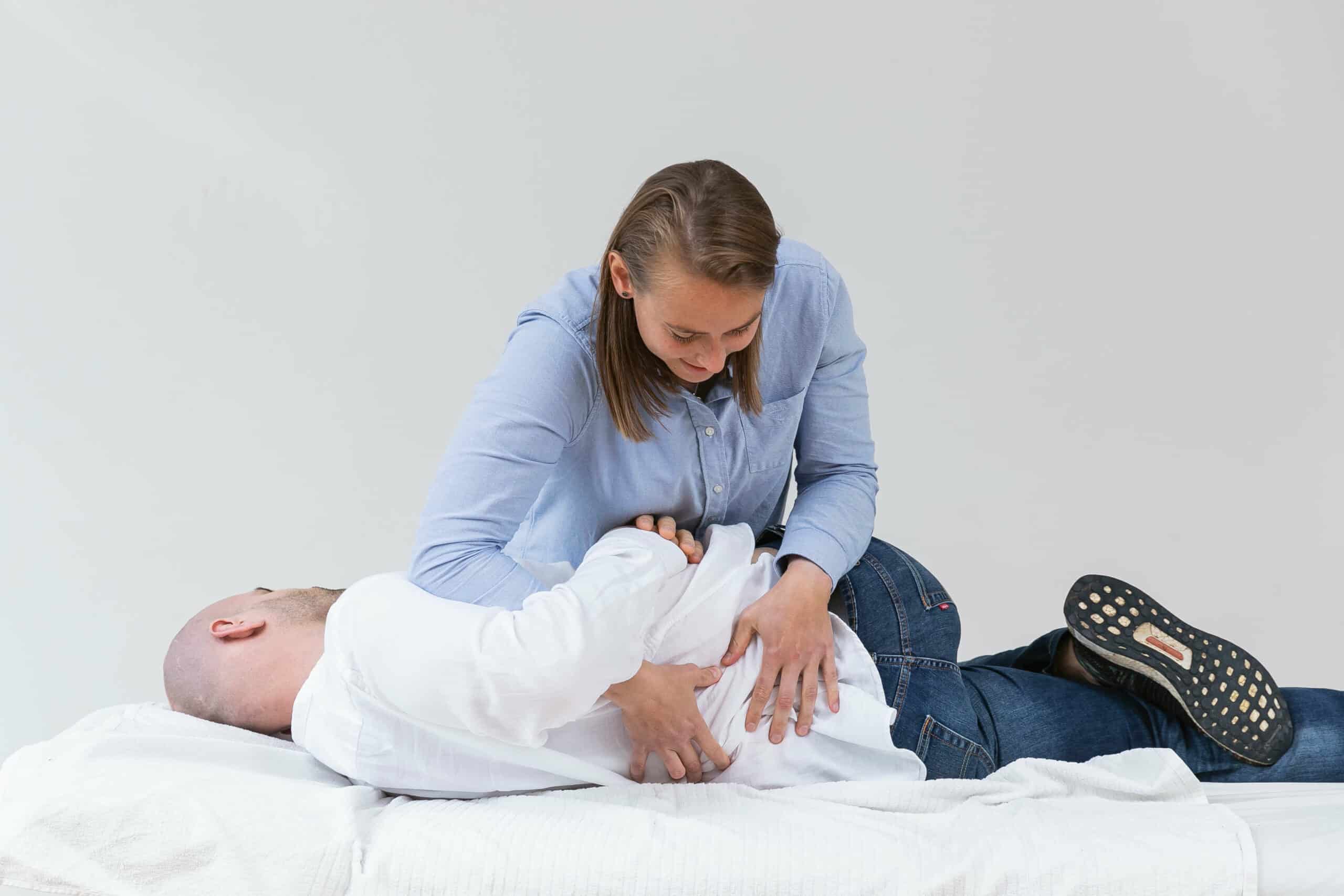 Facetledssyndrom » Årsager & behandling. Book tid online nu.