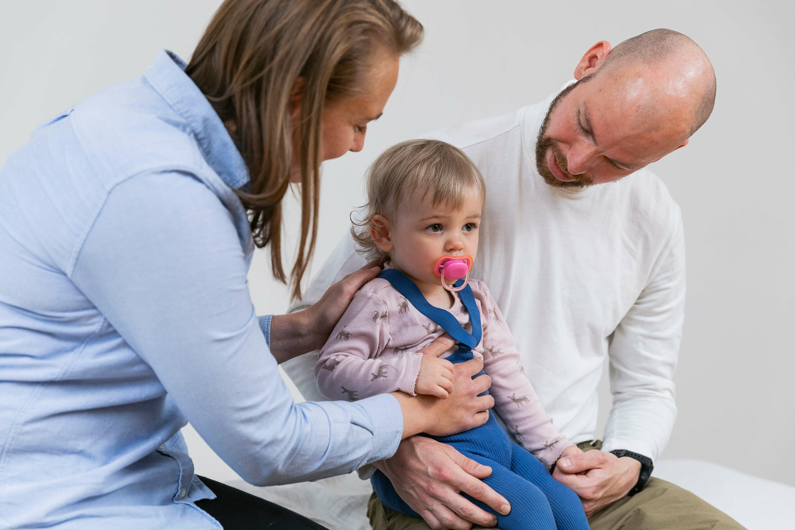 Spædbarnskolik » Hjælp mit barn har kolik. Årsager & behandling.